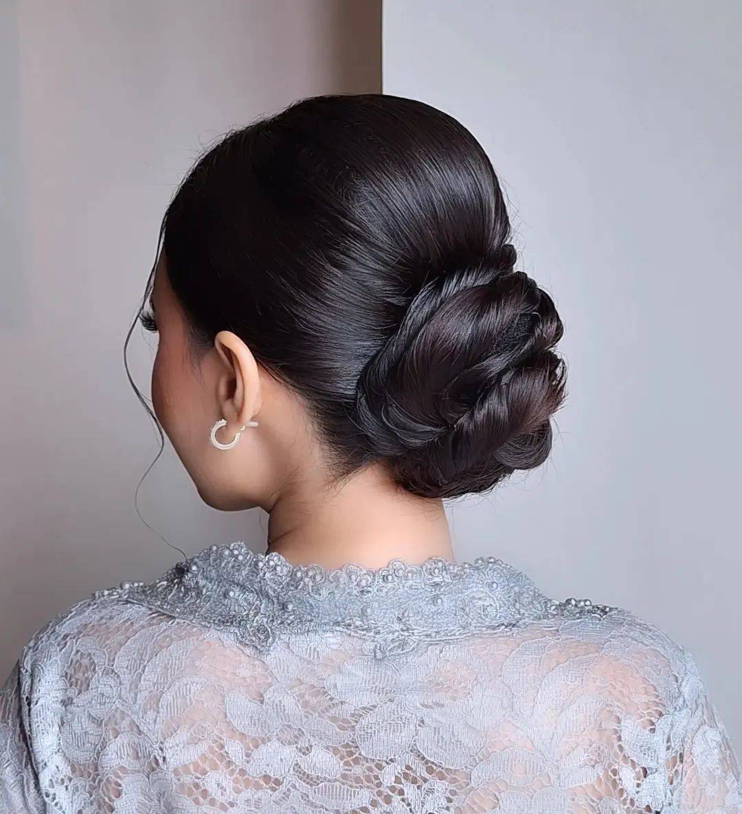 Sanggul Modern | Weddingku.com