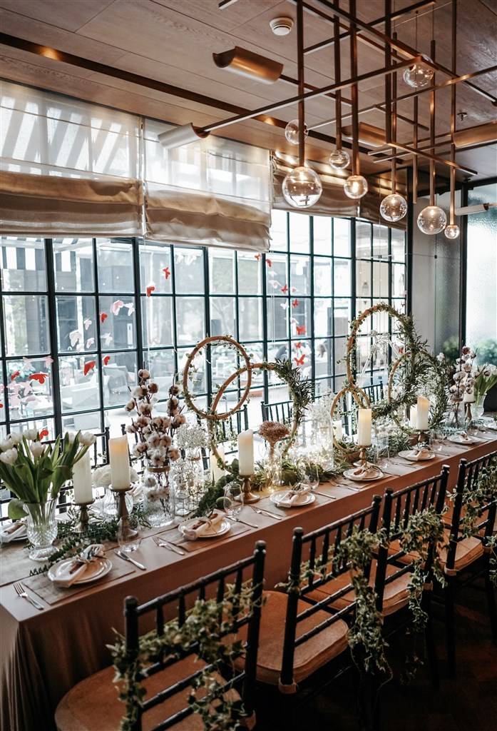 Elegant Rustic Gold | Weddingku.com