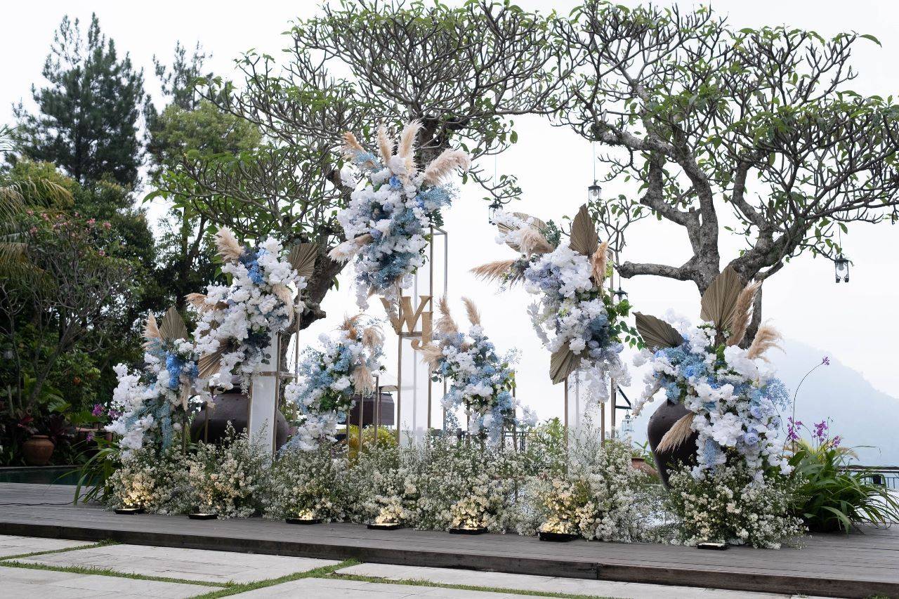 Pilihan Bunga untuk Dekorasi Pernikahan Berdasarkan Musim | Weddingku.com