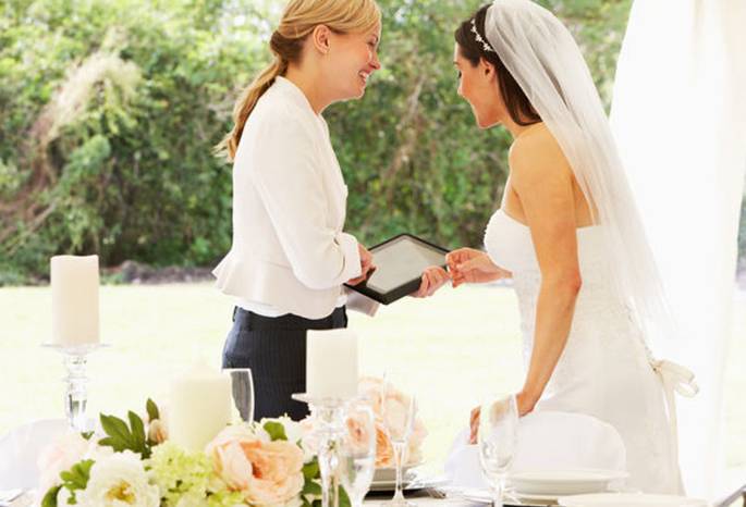 Cara Efektif Berkomunikasi Dengan Vendor Pernikahan | Weddingku.com Cara Efektif Berkomunikasi Dengan Vendor Pernikahan | Weddingku.com