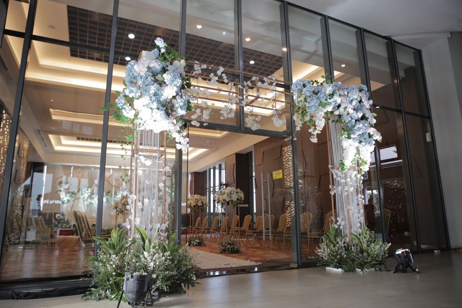 Guna & Milan - Guna & Milan | Weddingku.com