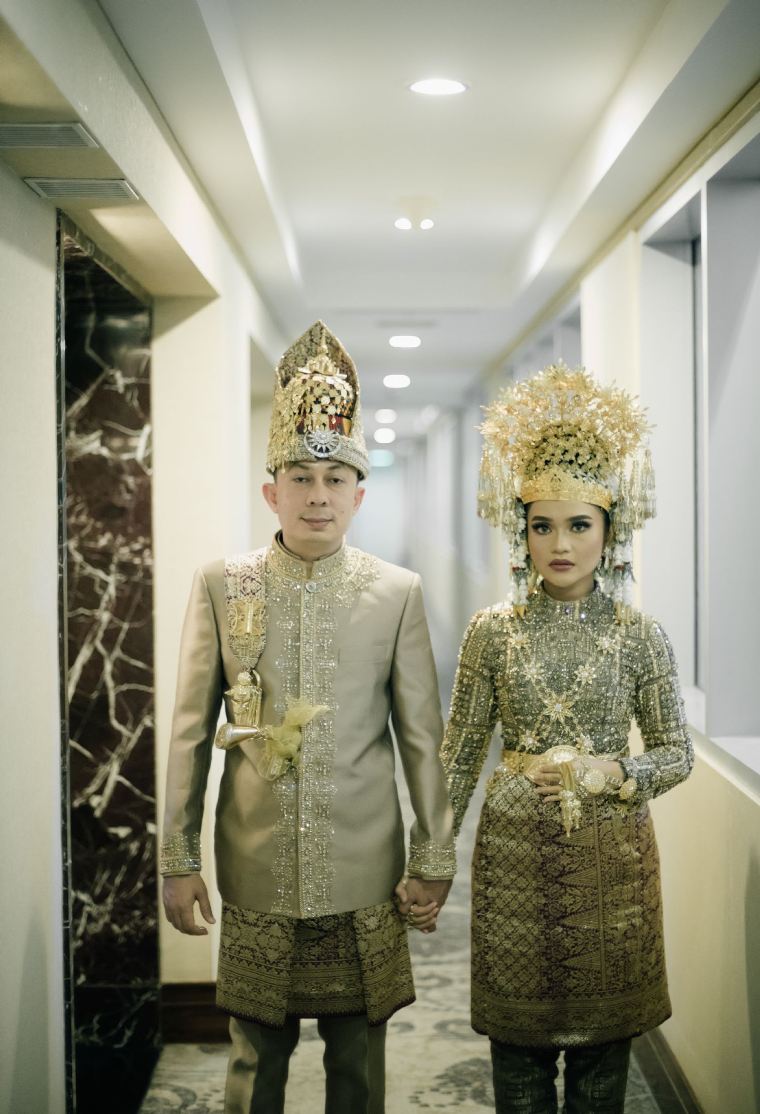 Aceh Traditional Wedding of Sarah & Irfan - Aceh Traditional Wedding of ...