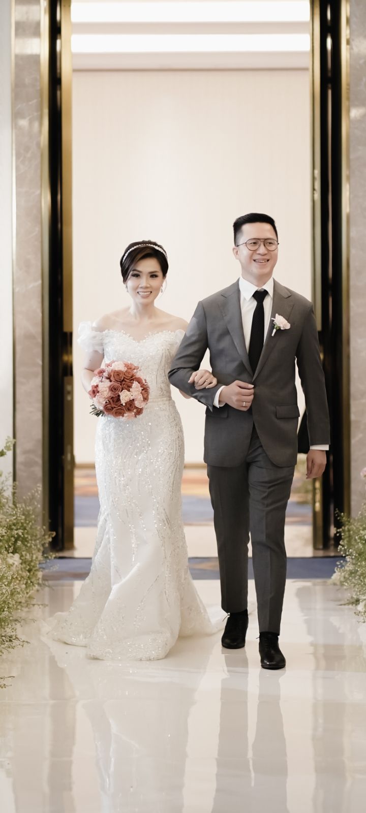 Selly & Thomas - Selly & Thomas | Weddingku.com