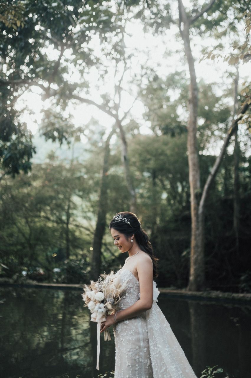 A Romantic Garden Wedding of Bryan & Deby at Manten Ballroom @ Imah ...