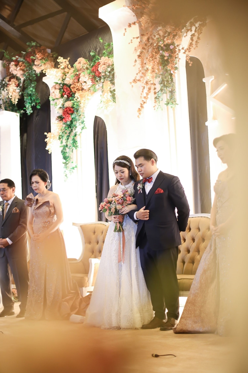 Kenneth & Vania - Kenneth & Vania | Weddingku.com