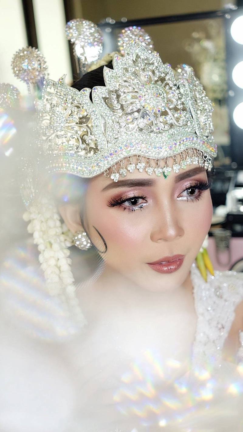 Mila Dewi Makeup Artist | Makeupview.co